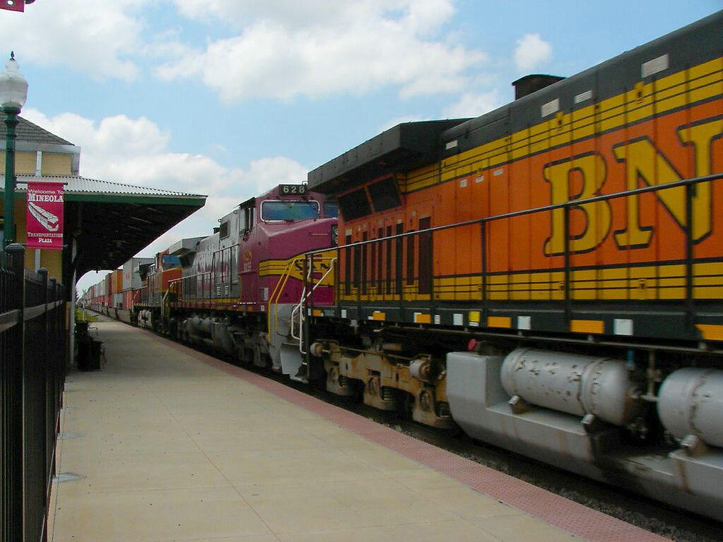 BNSF 628